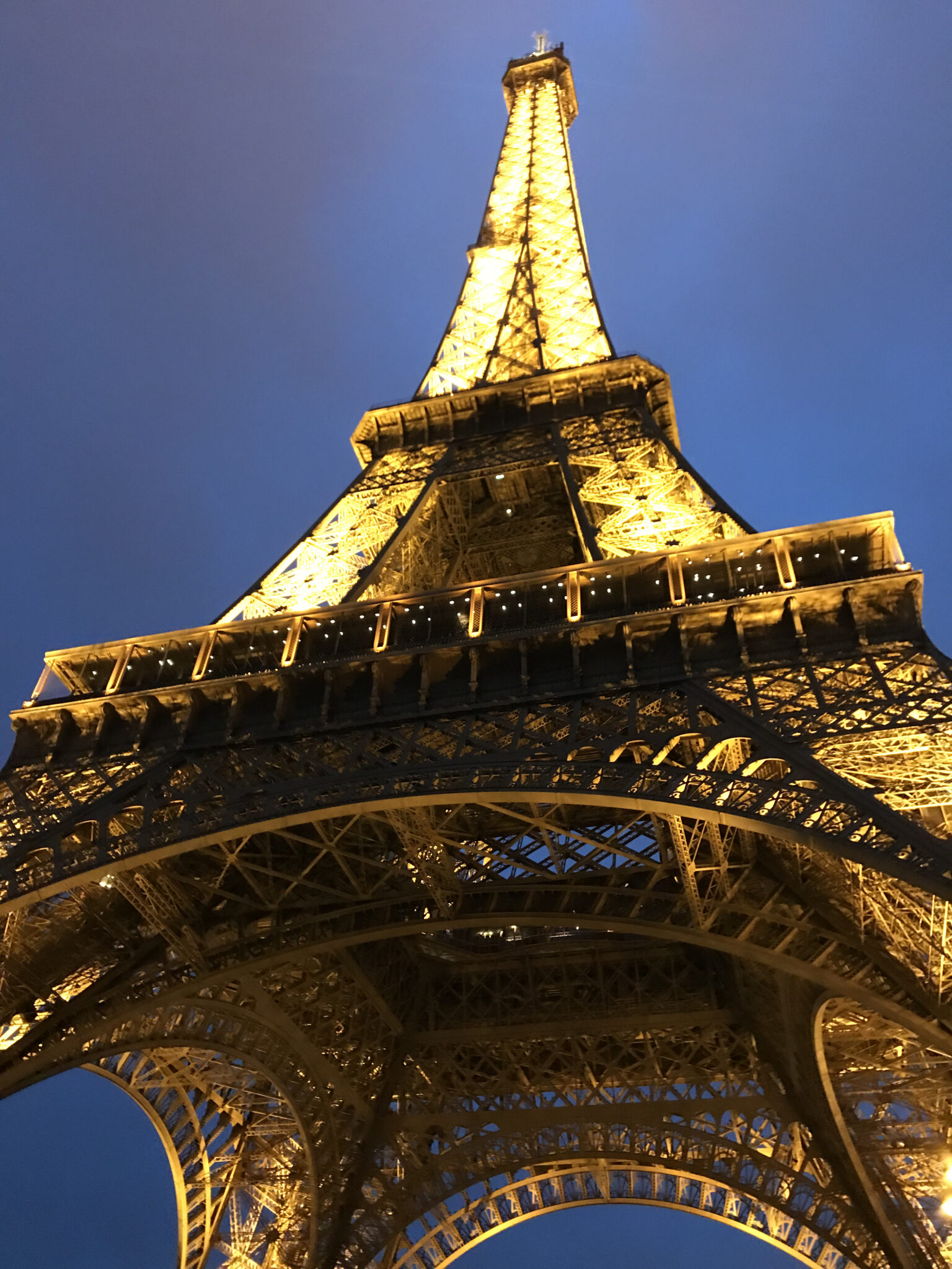 PARIS EM 1 DIA – Graziela Sielski